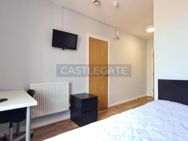 Threadworks, Threadneedle Street, Huddersfield HD1, Room to rent, £450 pcm | PrimeLocation