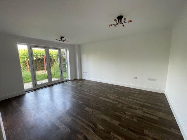 Threadneedle Close, Kingsbury Episcopi, Martock, Somerset, TA12