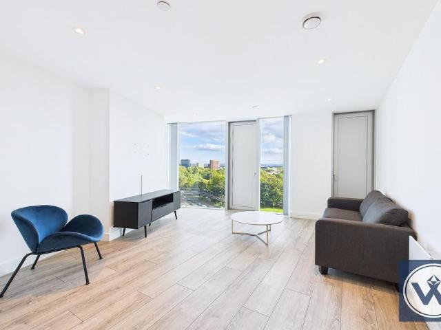 Three60, Silvercroft Street M15 2 bed flat to rent £2,000 pcm £462 pw