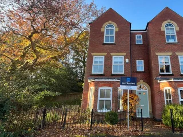 Three Acres Lane, Dickens Heath, B90 1NZ, United Kingdom | 4 bed townhouse for rent #167072576 | Rentberry