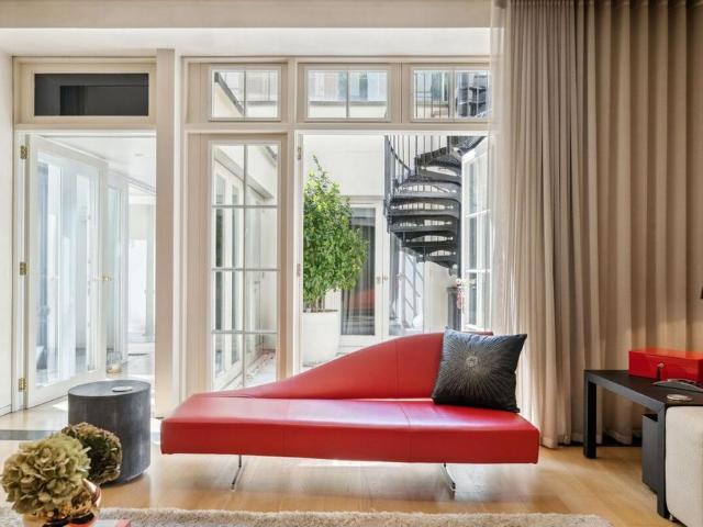 Three bed apartment available to rent in Connaught Place, W2