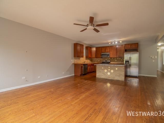 Three bed duplex down available 9/1