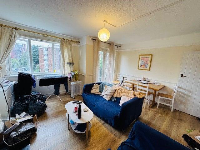 Three Bed Maisonette Close To Old St & Angel Stns