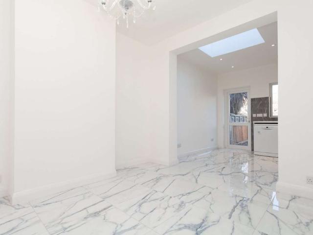Three bedroom and a study terraced house in a great location