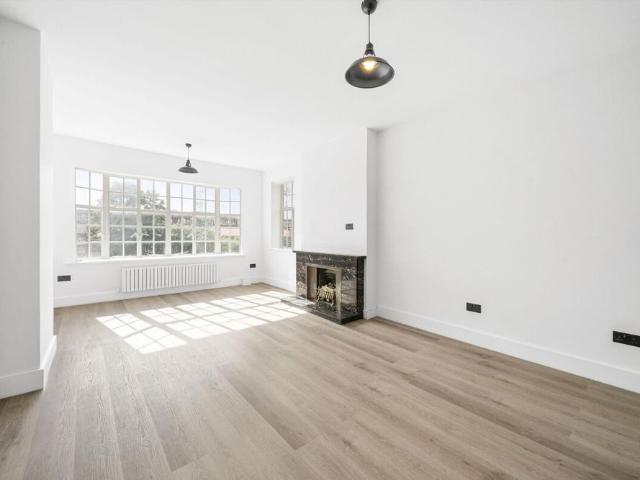 Three bedroom apartment to rent in Porchester Gardens, W2