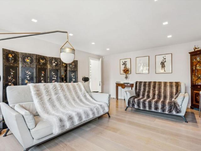 Three bedroom flat available to rent Hyde Park Square, W2