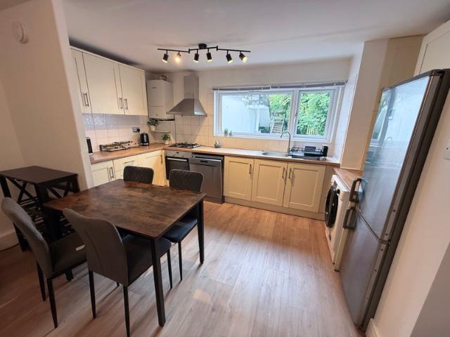 Three bedroom flat in Muswell Hill