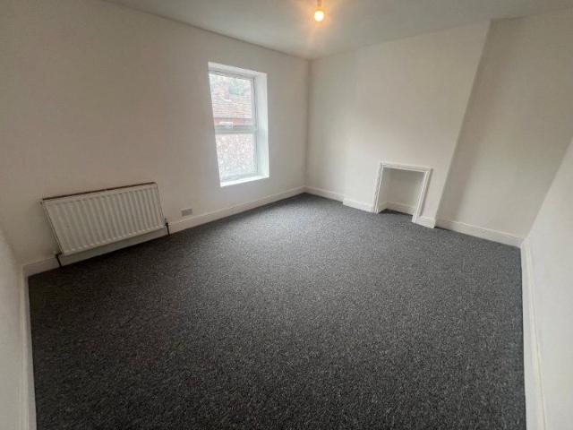 Three Bedroom House To Let in Nottidge Road