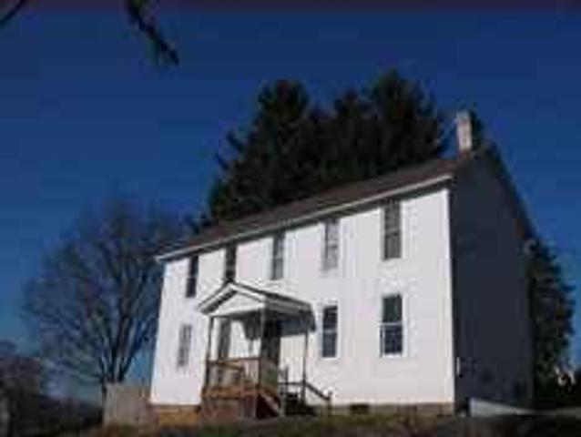 Three Bedroom House $900 per month plus Utilities