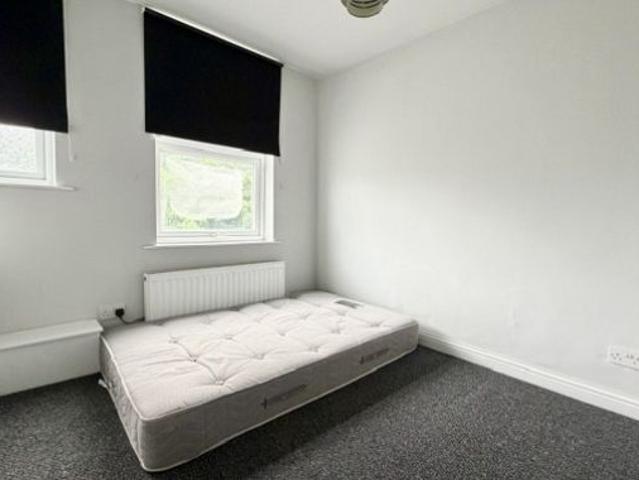 Three bedroom student house with 4 En suite bathrooms