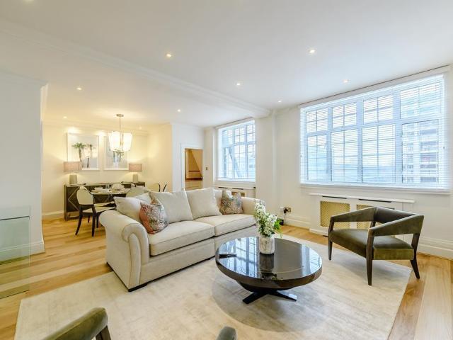 Three Bedroom Two Bathroom. 3 bed flat to rent £6,998 pcm £1,615 pw