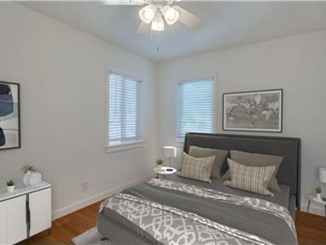 Three bedroom unit for rent in California