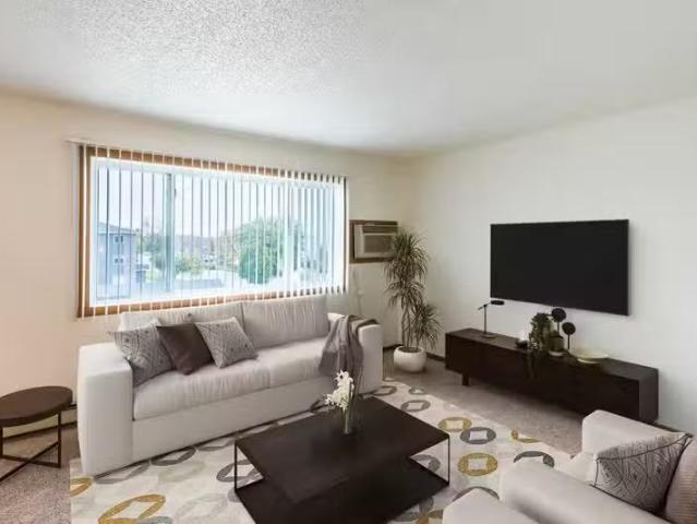 Three Bedroom 31A Southview III Apartments