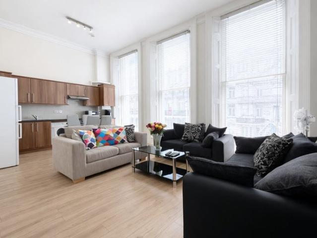Three Bedrooms and Two Bathrooms Flat with AC