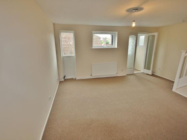 Three Bedrooms End of Terrace House