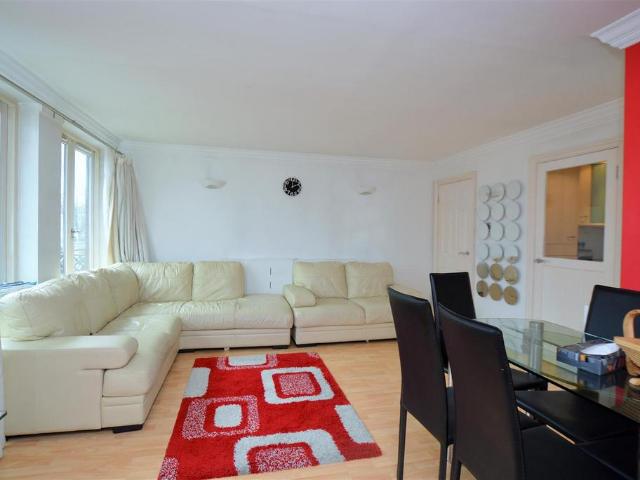Three Colt Street, Limehouse, E14 1 bed apartment to rent £1,800 pcm £415 pw