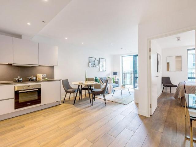 Three Colts Lane, Bethnal Green. 1 bed flat to rent £2,600 pcm £600 pw