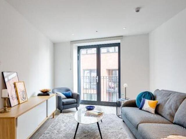 Three Colts Lane, London, 2 Bedroom Flat