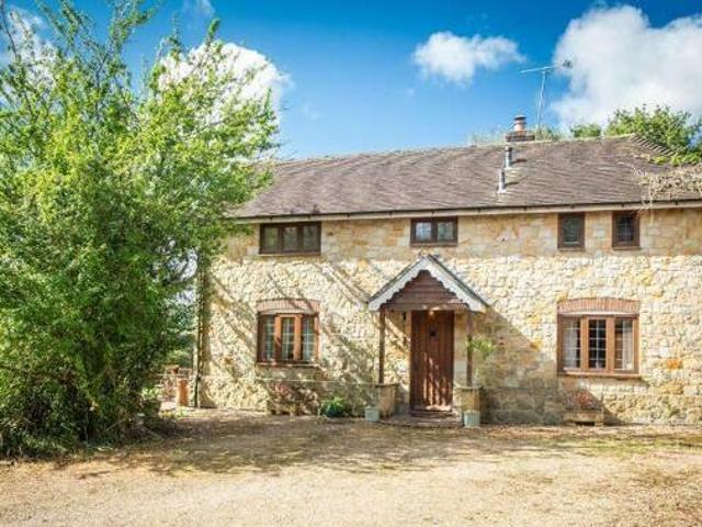 Three Cups, Heathfield, 4 Bedroom Detached