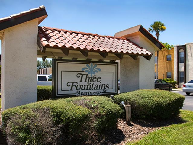 Three Fountains Apartments 2 Bedrooms, 1 Bathroom Classic