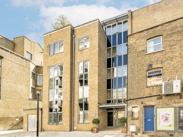 Three Oak Lane, London SE1 2 bed flat to rent £2,600 pcm £600 pw