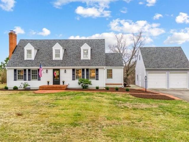 Three Otters Rd, Bedford, Home For Sale