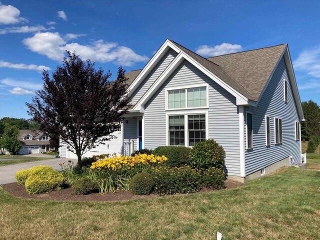 Three Ponds Dr, Brentwood, Condo For Sale
