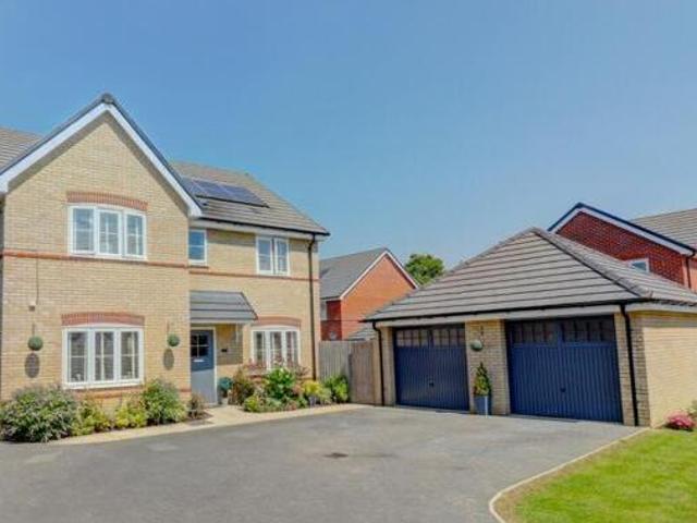 Thresher Road, Longwick, 4 Bedroom Detached