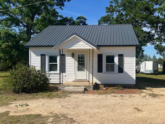 Throckmorton Trl, Scottsburg, Home For Sale