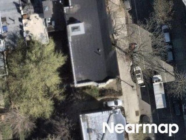 Throop Ave