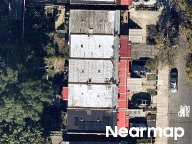 Throop Ave