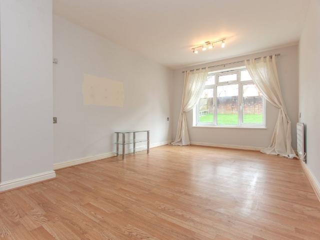 Throstle Place, Boundary Way, Watford, Hertfordshire WD25, 1 bed flat to rent, £1,195 pcm | PrimeLocation