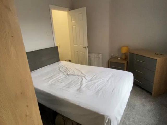 Throstlenest Avenue, Wigan WN6, Room to rent, £600 pcm | PrimeLocation