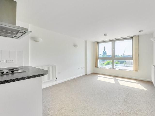Throwley Way, Sutton SM1, 1 bed flat to rent, £900 pcm | PrimeLocation