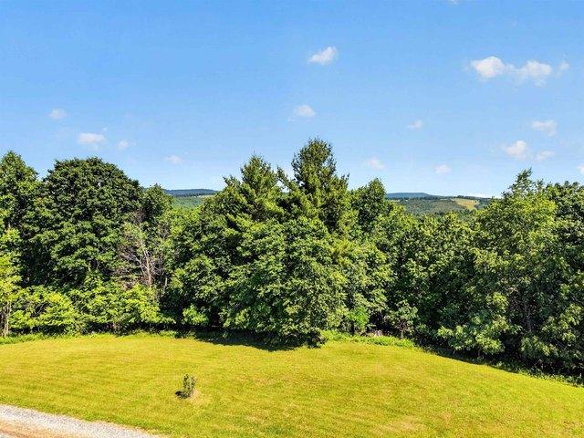 Thunderstruck Rd, Floyd, VA 24091