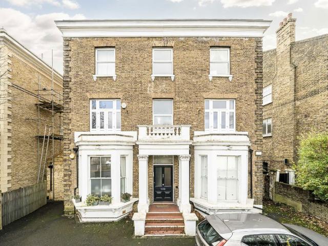 Thurlow Park Road, West Dulwich SE21, 3 bed flat to rent, £2,900 pcm | PrimeLocation