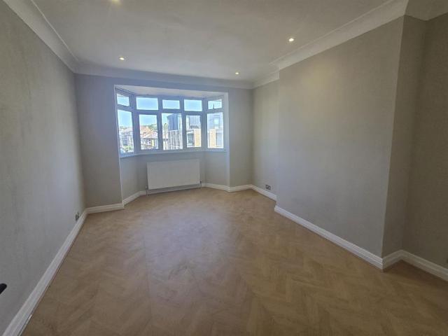Thurlow Park Road, London SE21