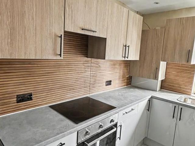 Thurlow Park Road, London SE21, 2 bed flat to rent, £1,995 pcm | PrimeLocation