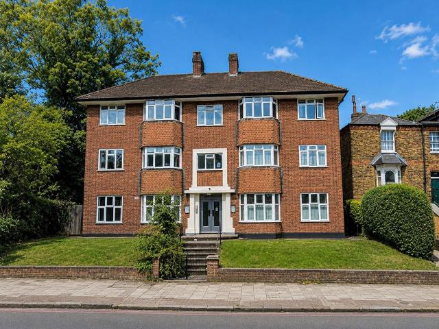 Thurlow Park Road, London SE21, 2 bed flat to rent, £2,075 pcm | PrimeLocation