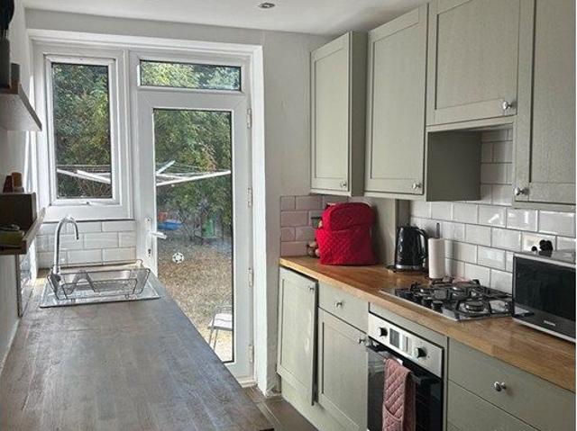 Thurlow Park Road, London SE21, 2 bed flat to rent, £2,200 pcm | PrimeLocation