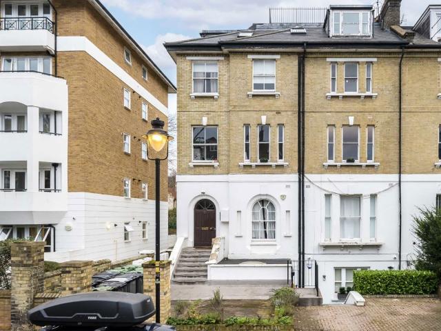 Thurlow Road, London NW3, 3 bed flat to rent, £5,915 pcm | PrimeLocation
