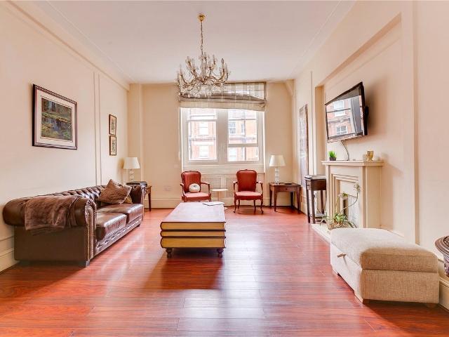 Thurloe Place, South Kensington SW7, 3 bed flat to rent, £5,800 pcm | PrimeLocation
