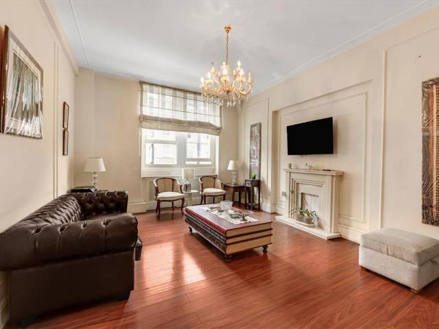 Thurloe Place, South Kensington SW7, 3 bed flat to rent, £6,175 pcm | PrimeLocation