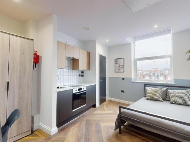 Thurloe Street, Manchester M14 1 bed flat to rent £1,018 pcm £235 pw