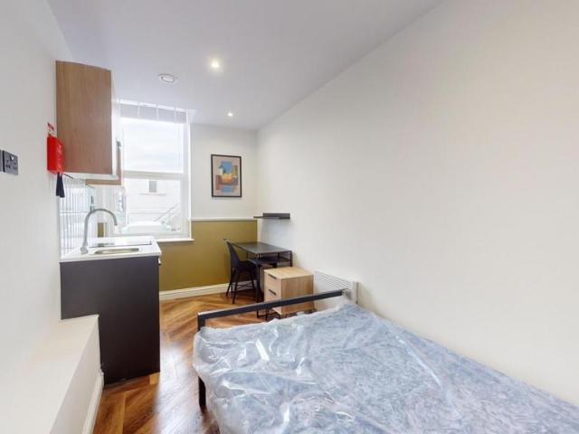 Thurloe Street, Manchester M14 1 bed flat to rent £1,018 pcm £235 pw