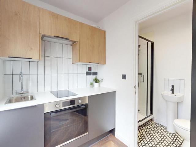 Thurloe Street, Manchester M14 1 bed house to rent £1,066 pcm £246 pw