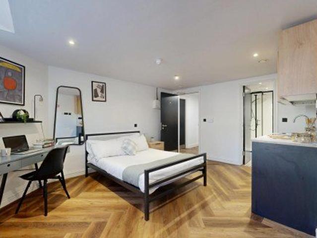 Thurloe Street, Manchester M14, Room to rent, £906 pppm | PrimeLocation