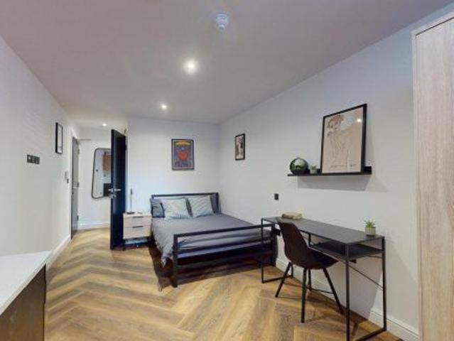 Thurloe Street, Manchester M14, Room to rent, £906 pppm | PrimeLocation
