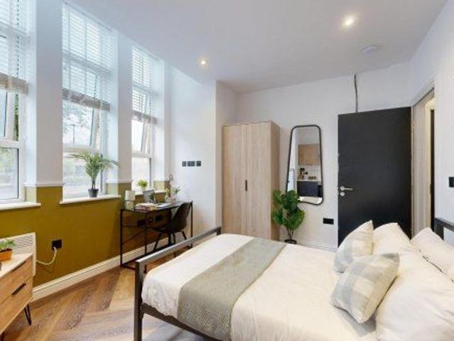 Thurloe Street, Manchester M14, Room to rent, £906 pppm | PrimeLocation