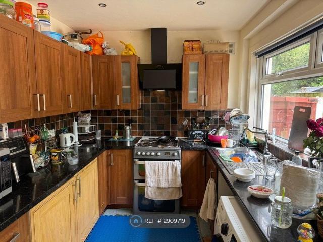 Thurlwood Avenue, Manchester M20, 3 bed terraced house to rent, £1,500 pcm | PrimeLocation